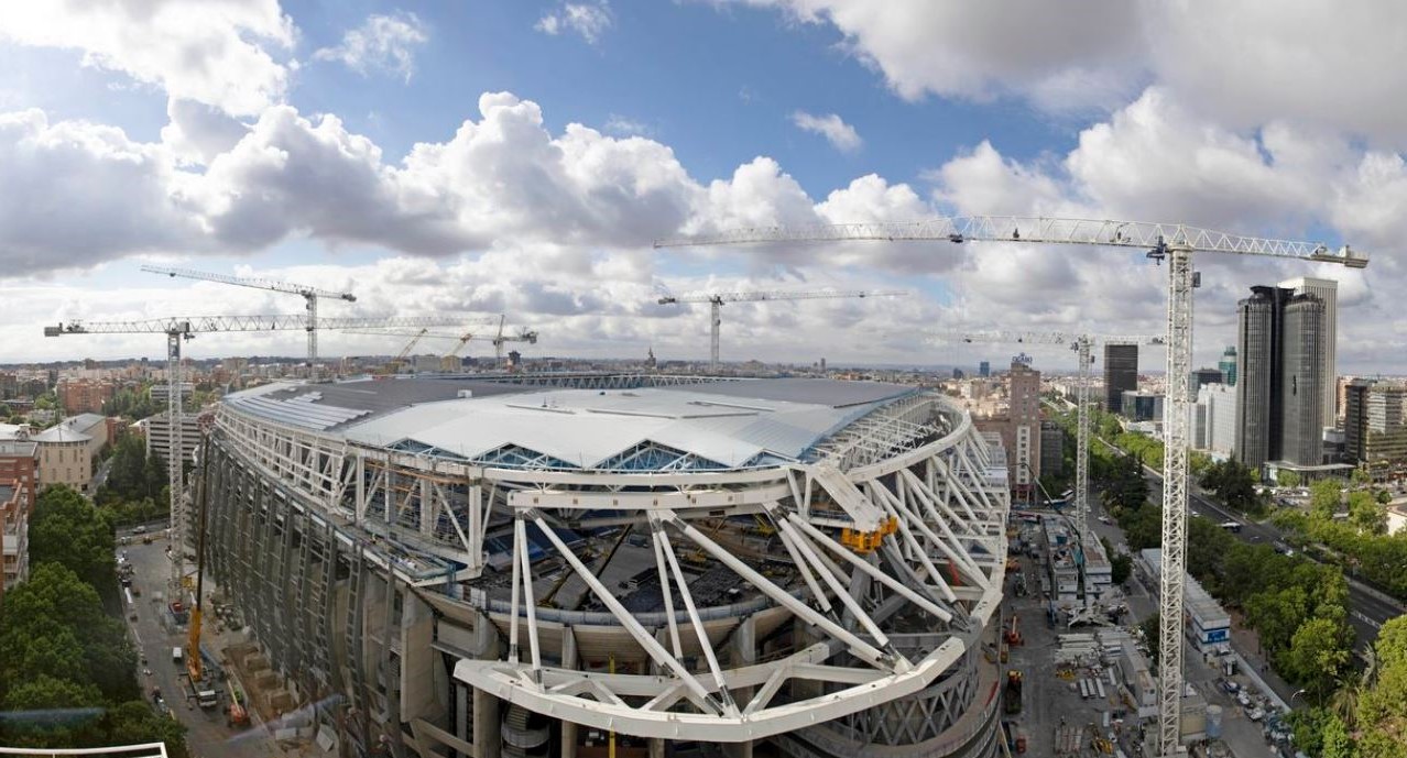 This is how the works of the Bernabéu roof are progressing ...